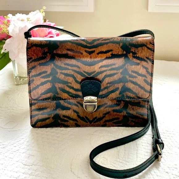 Patricia Nash | Bags | New Patricia Nash Lanza Tiger Print Crossbody ...
